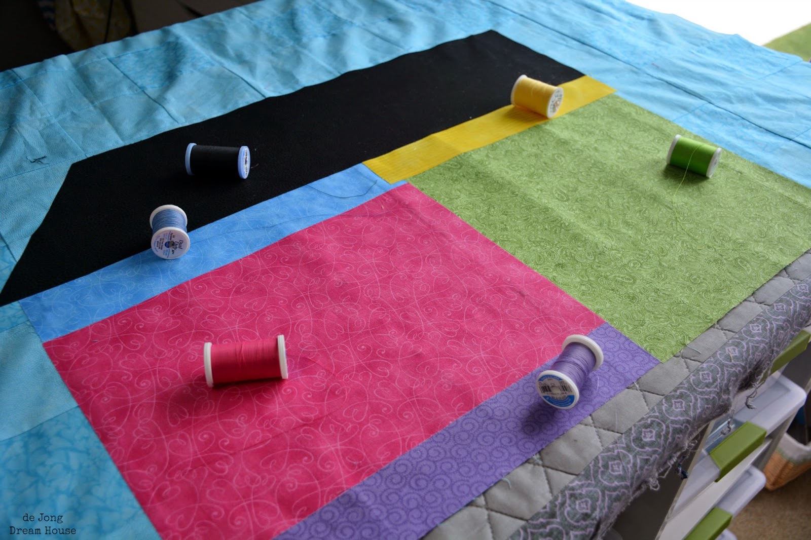 de Jong Dream House: Quilt #35: Wedding-Turned-Memorial UP quilt