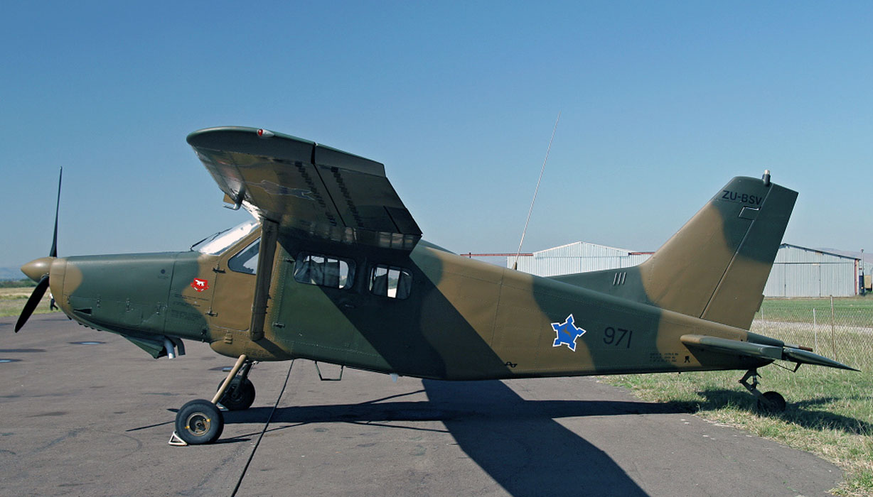 nhungdoicanh: Atlas C4M Kudu