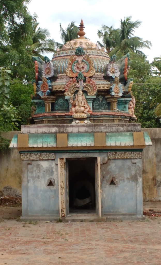 Tamilnadu Tourism: Thirumoolanathar Temple, Karmangudi, Cuddalore