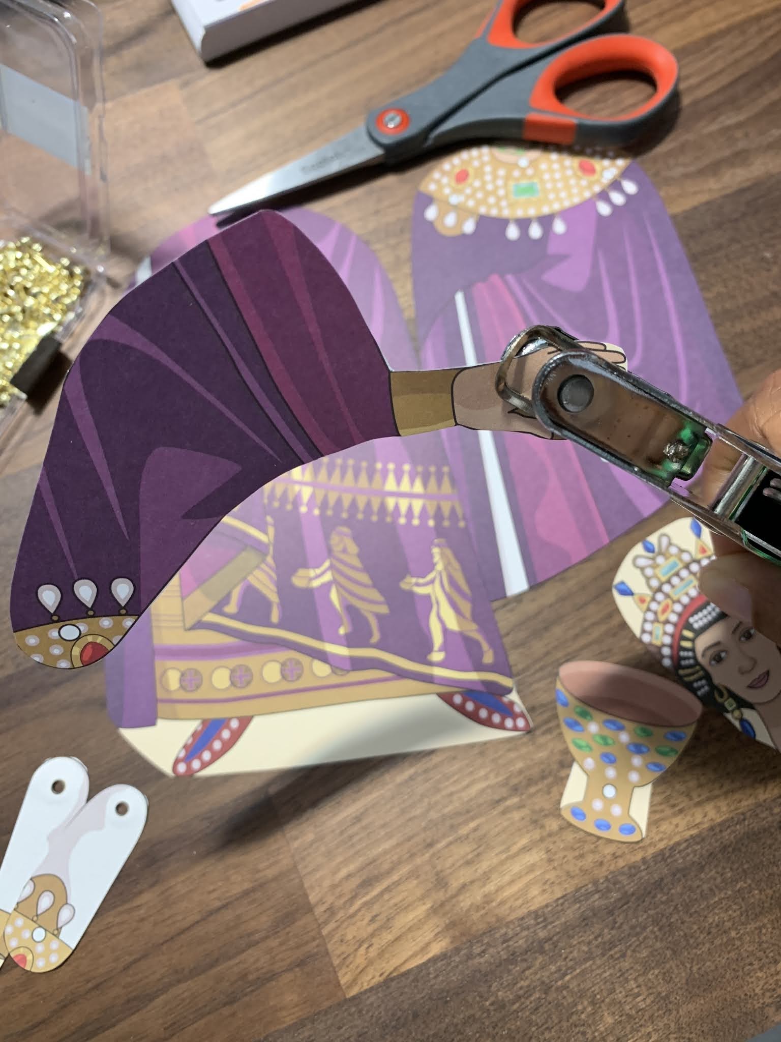 A Stable Beginning: Learning history through play with articulated ...