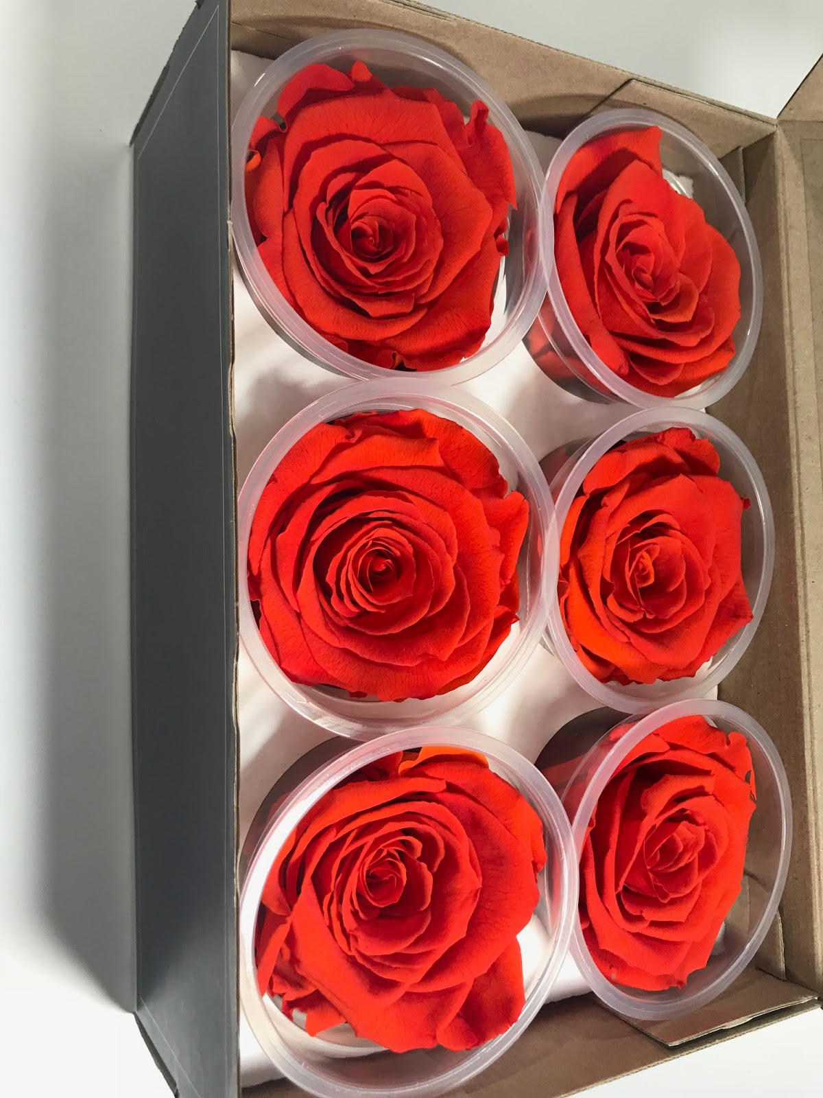 Real Roses In A Box, Festive Centerpiece Ideas You Can't-Miss