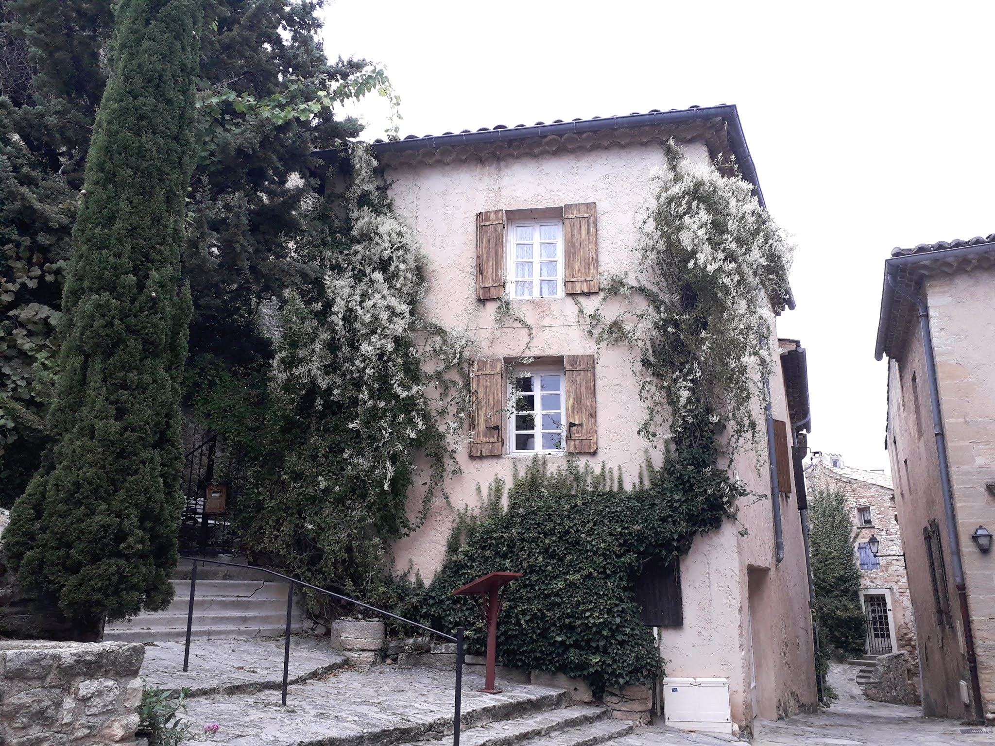 Loire Valley Experiences: Barrouviens in Le Barroux