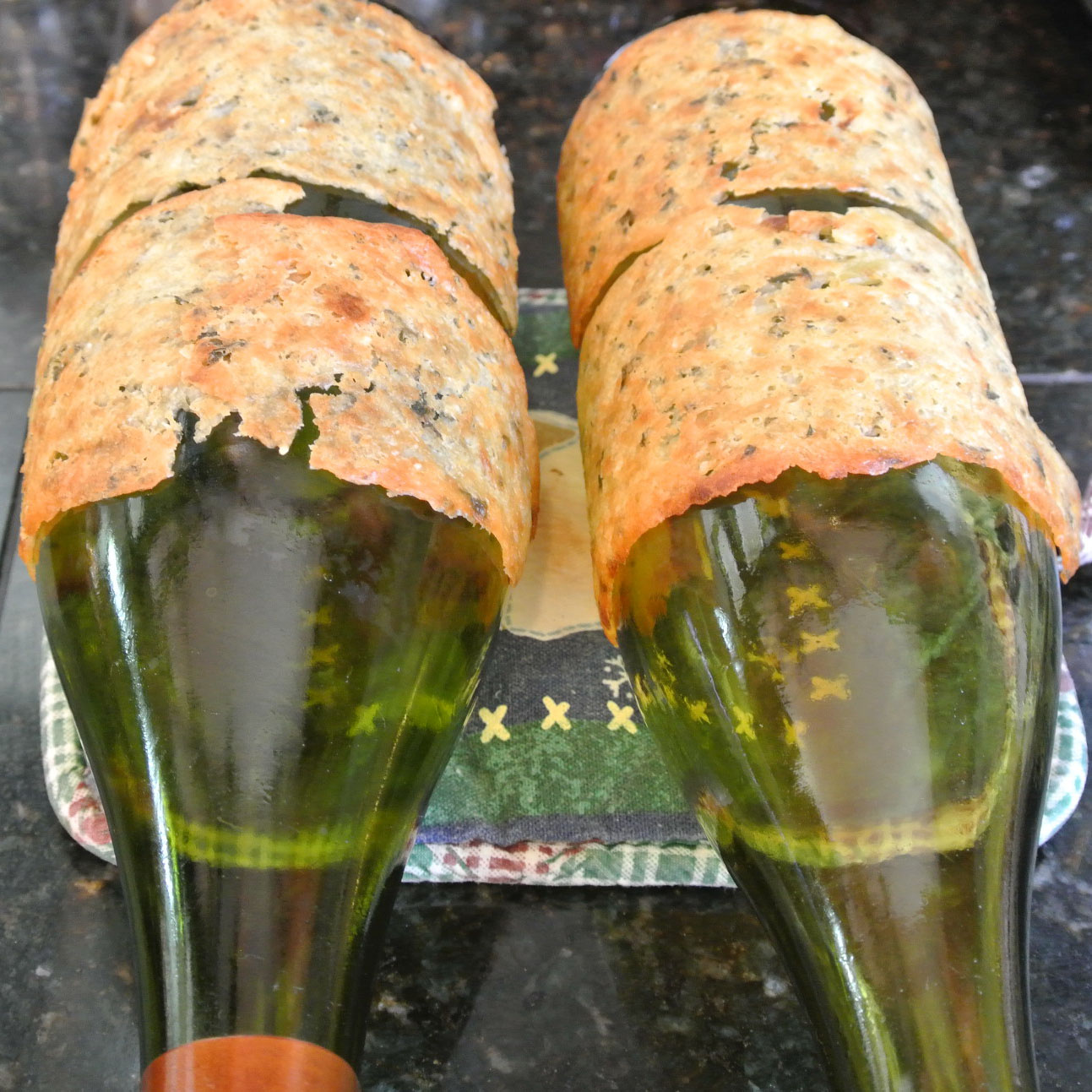 Mom, What's For Dinner?: Garlic Tuiles