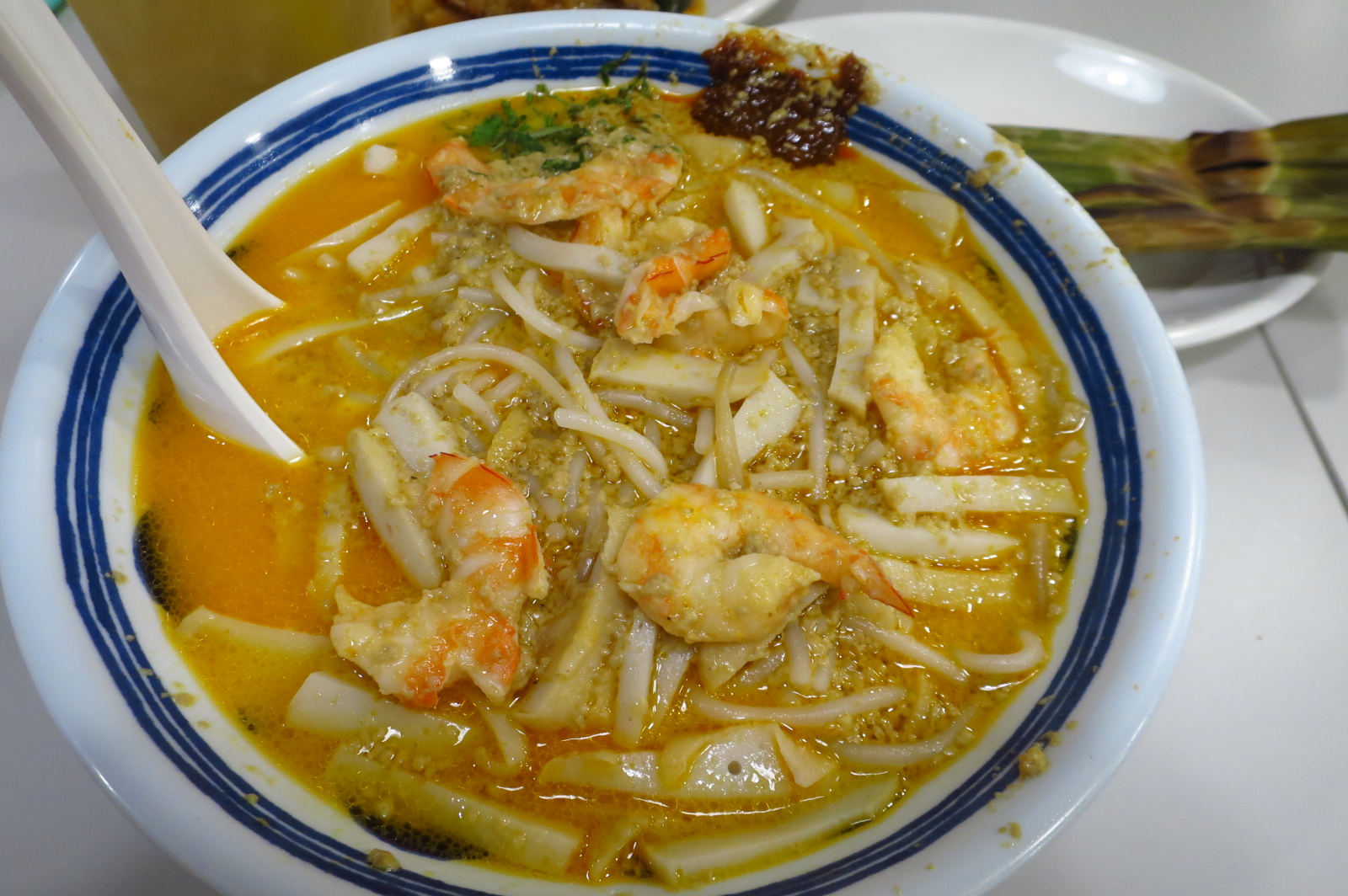 Small Potatoes Make The Steak Look Bigger: Janggut Laksa, Chinatown Point