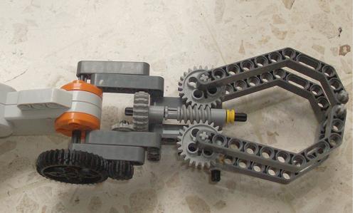 Aula Robótica Dominicana: Garras lego NXT - Lego Arm