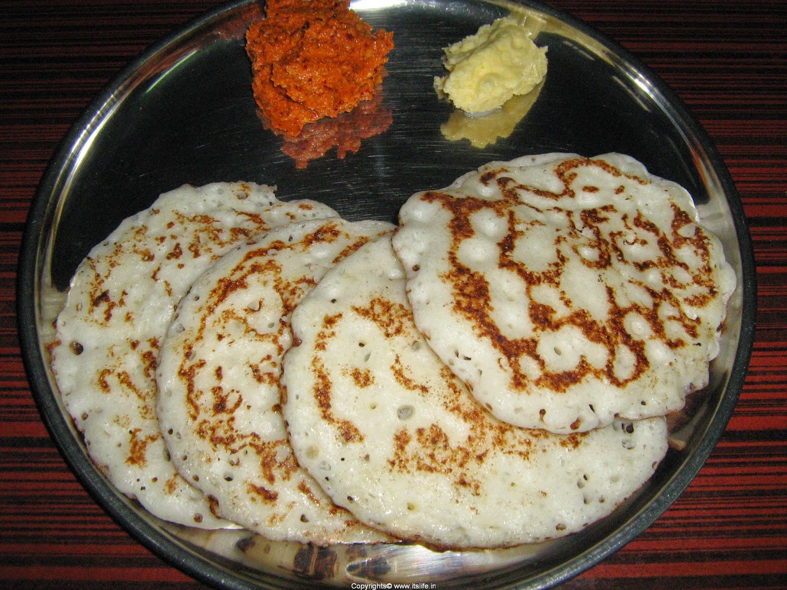 Tasty Veg Recipes Of India: How to prepare a bread dosa