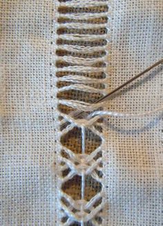 Aprende cómo hacer deshilado artesanal en tela de lino ~ Haz Manualidades