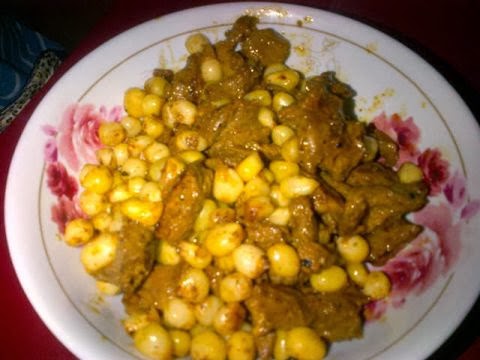 Las bandejas de choclo del Tío (Facultad de Filosofía)