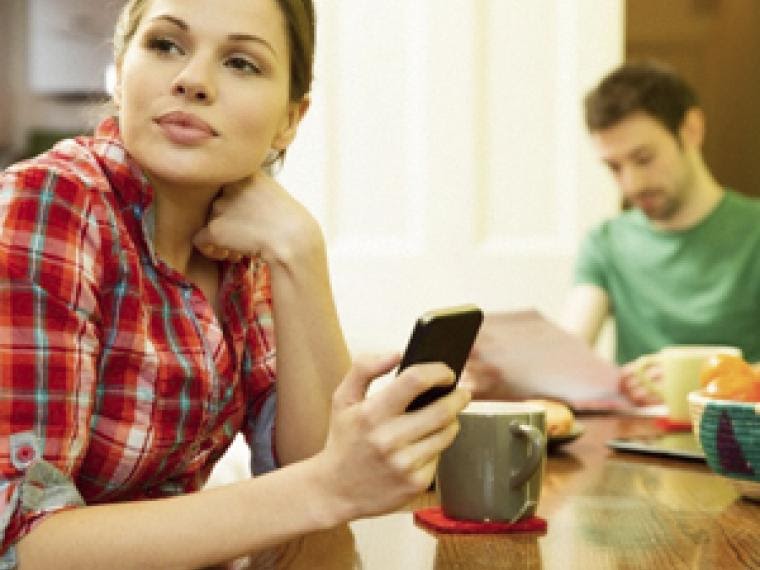 ¿Qué es el 'phubbing' y cómo nos afecta?