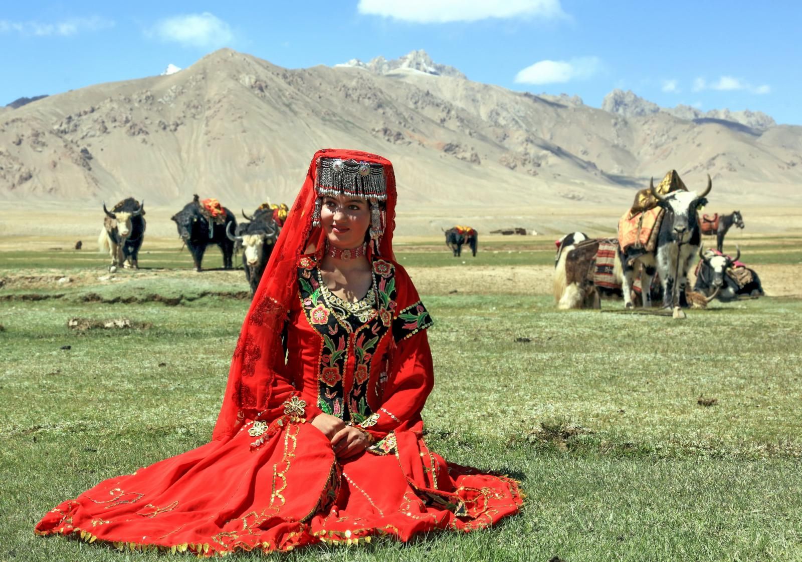 Traditional Dresses Of Gilgit Baltistan for Women - Fun & Fashion News