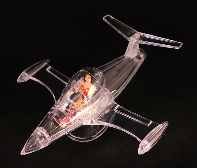 She's Fantastic: Invisible Jet with Mini Retro WONDER WOMAN!