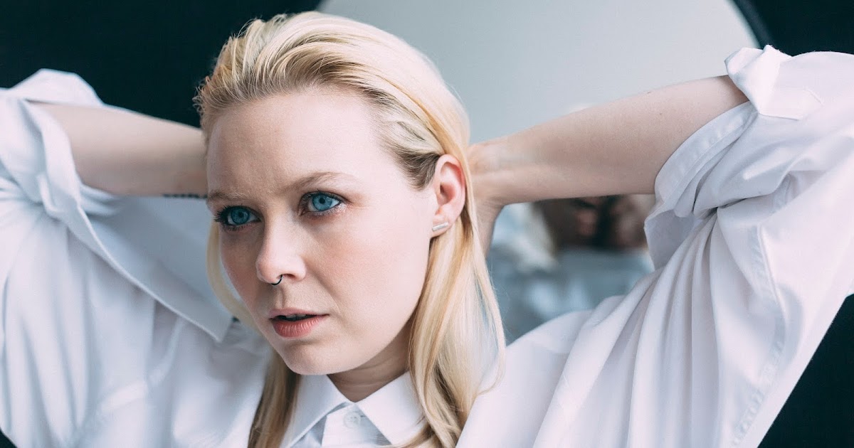 Rookes delivers a powerful alt-pop performance in 'The Game And The ...