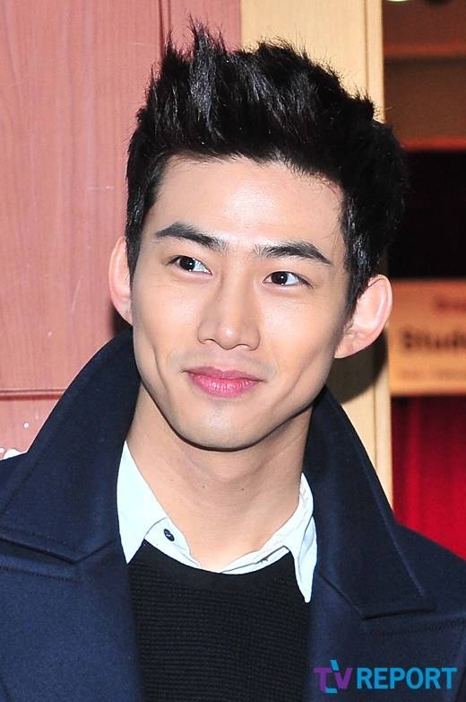 2PM Spain: [NOTICIA] Taecyeon quiere probar más papeles en su carrera ...