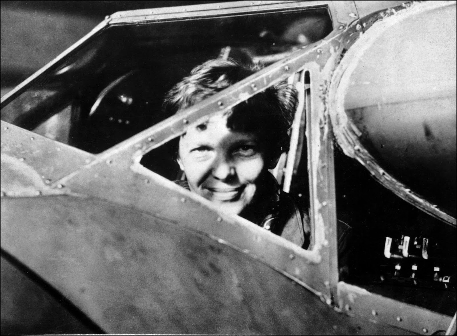 30 Vintage Photos of Famous Aviator Amelia Earhart From the 1920s and ...