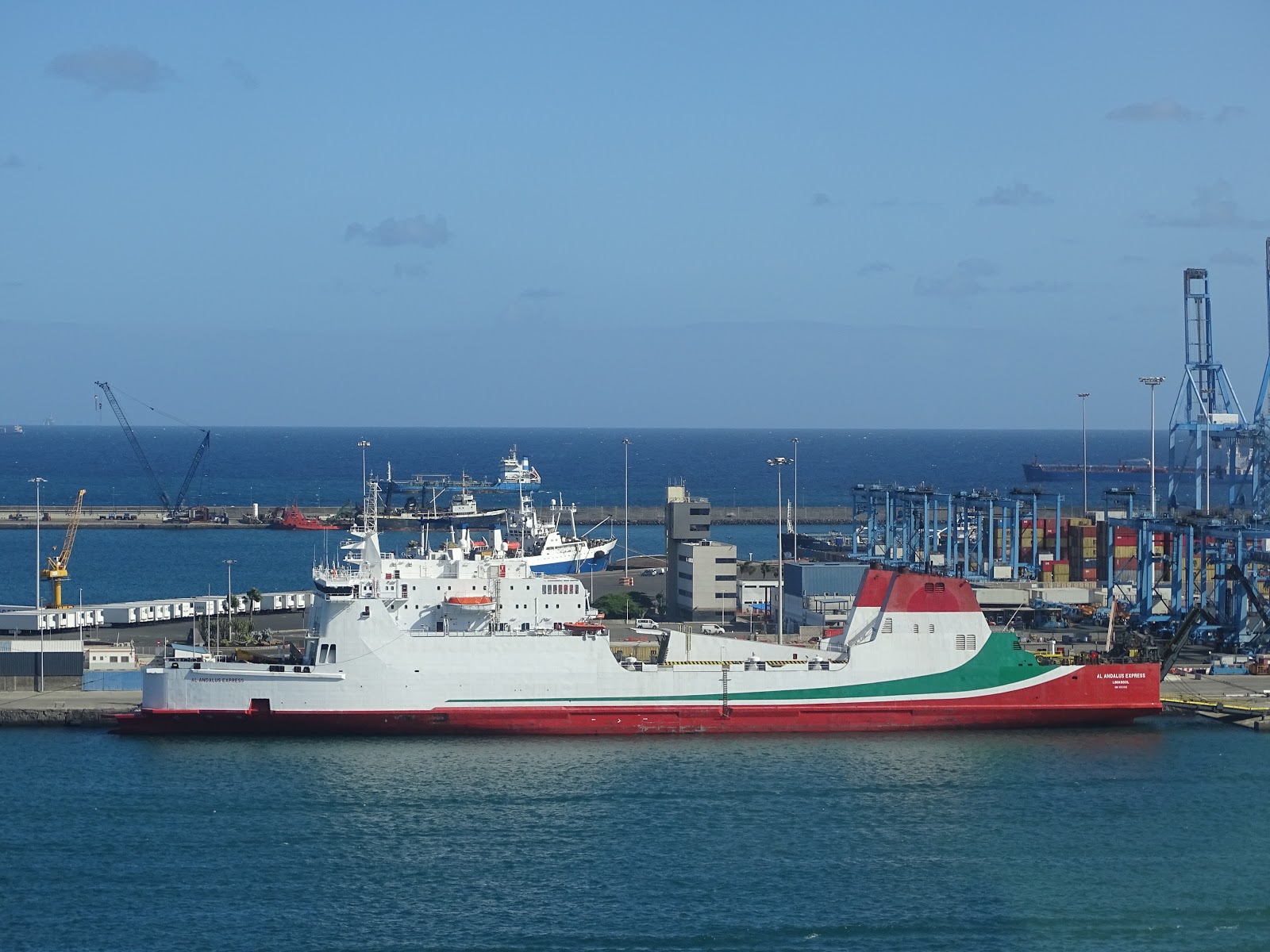 Sergio@Cruises: Ferry Al Andalus Express no seu fim de fretamento pela ...