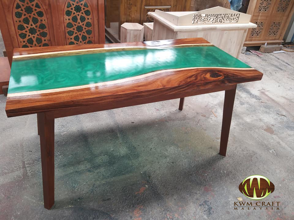 Kayu Warisan Malaysia: Meja Epoxy Sedia untuk Dipinang!!