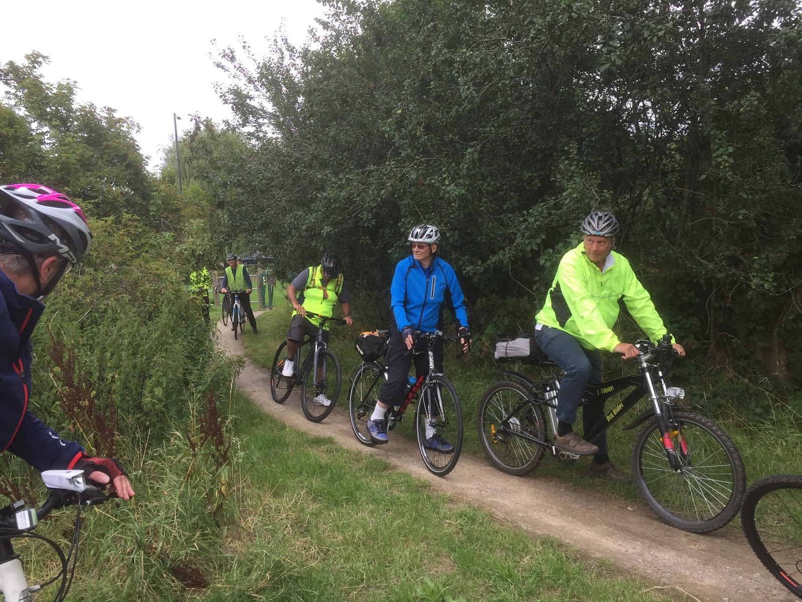 Bournville Gentle Cycling: Woodgate Valley country park