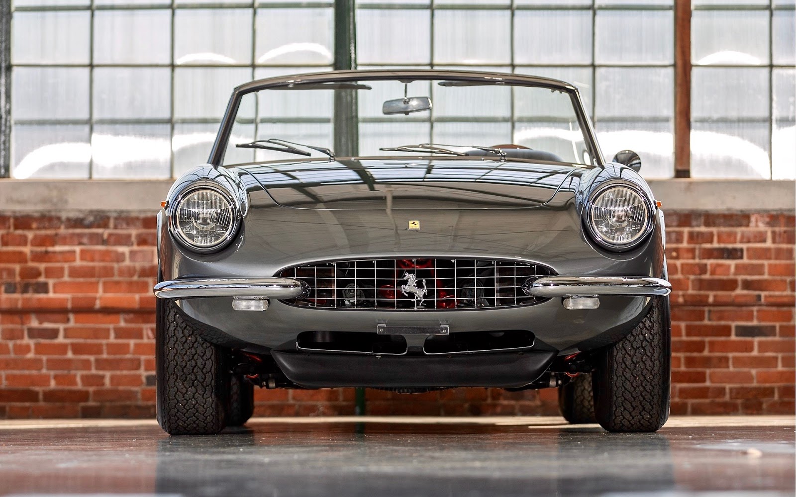 1967 Ferrari 330 GTS - Inazuma café racer