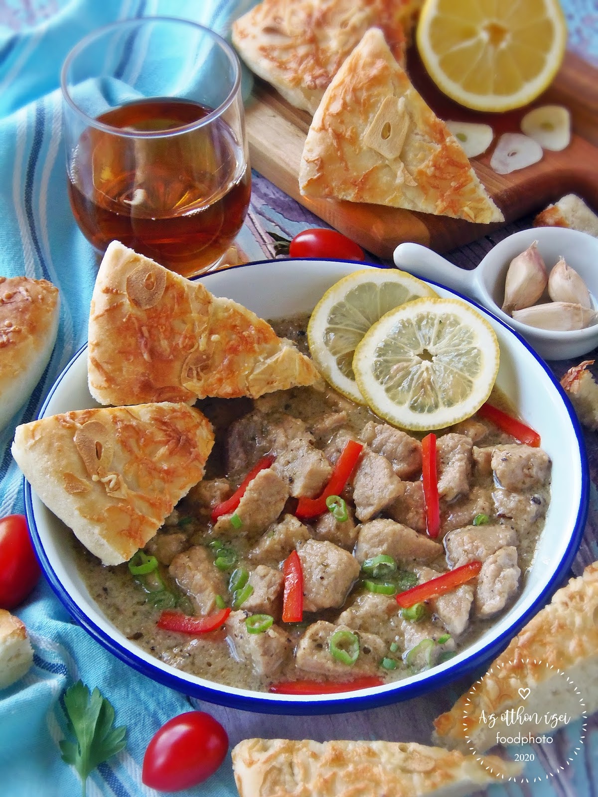 Az otthon ízei: Riganato fokhagymás pizzakenyérrel