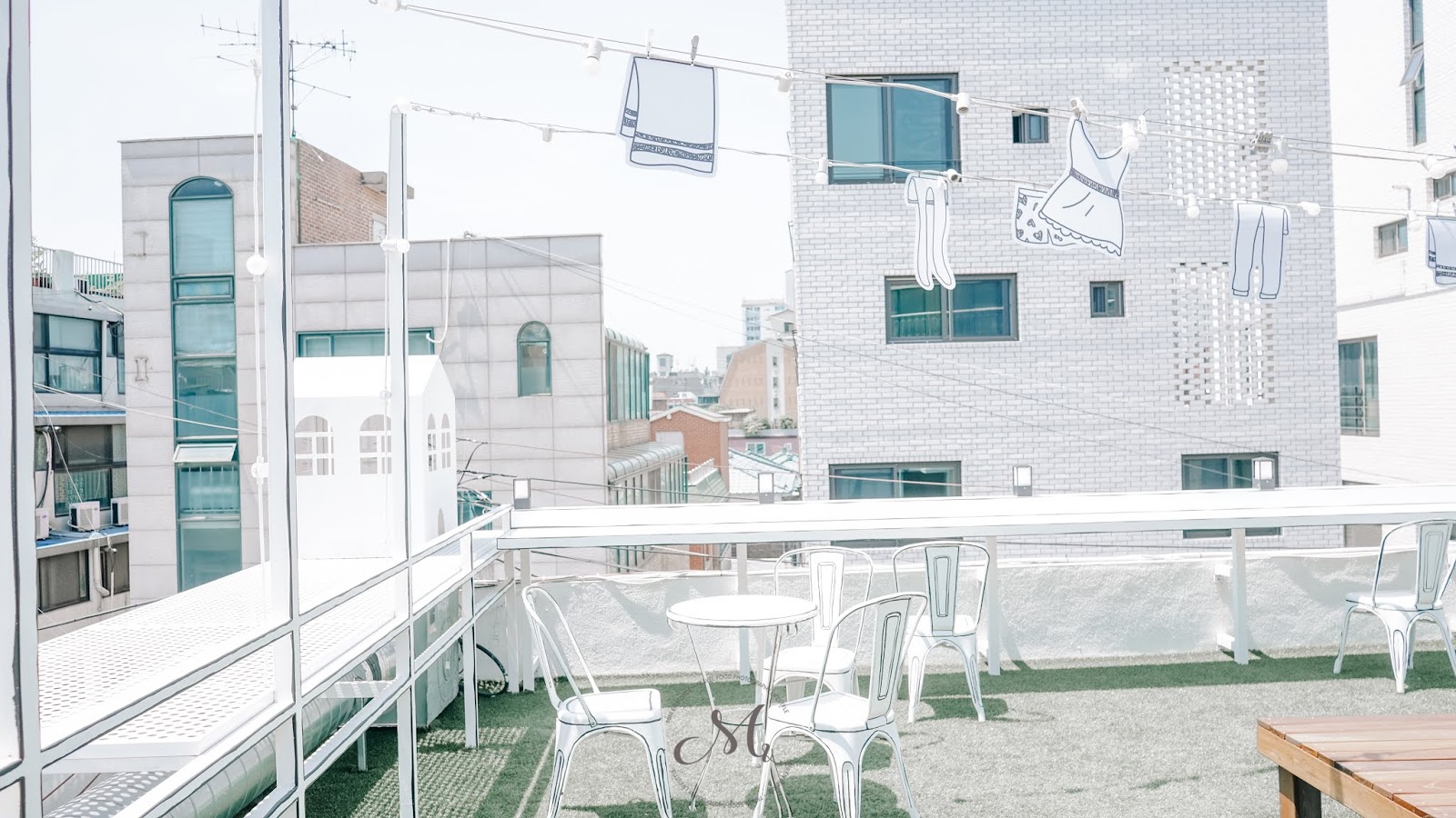 Cafe Yeonnam-dong 223-14 카페 연남동 223-14 - Mini en Monde