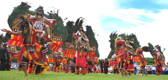 Art Reog staging Reog Ponorogo