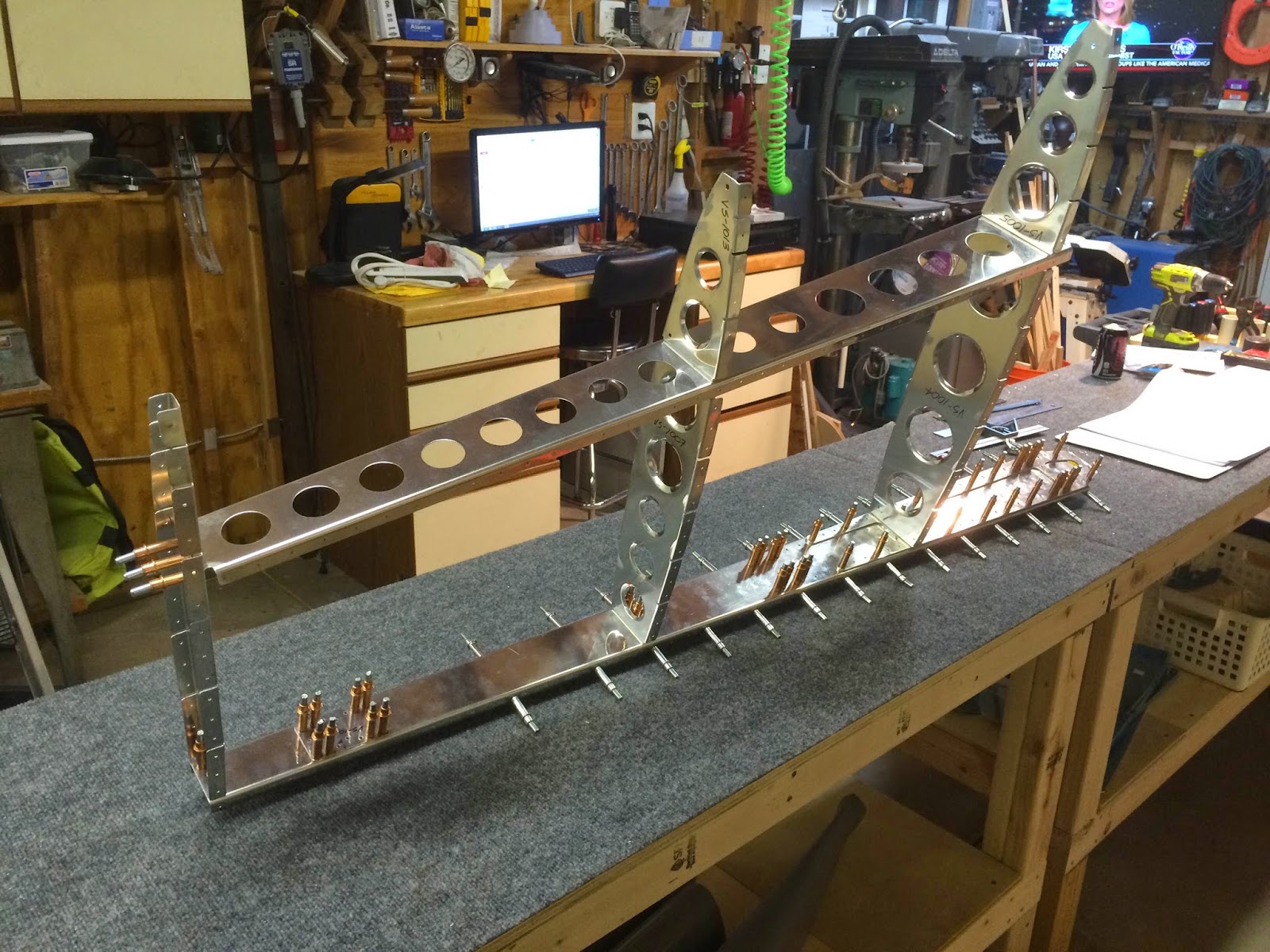 Cliff's RV-10 Blog: Vertical Stabilizer Construction