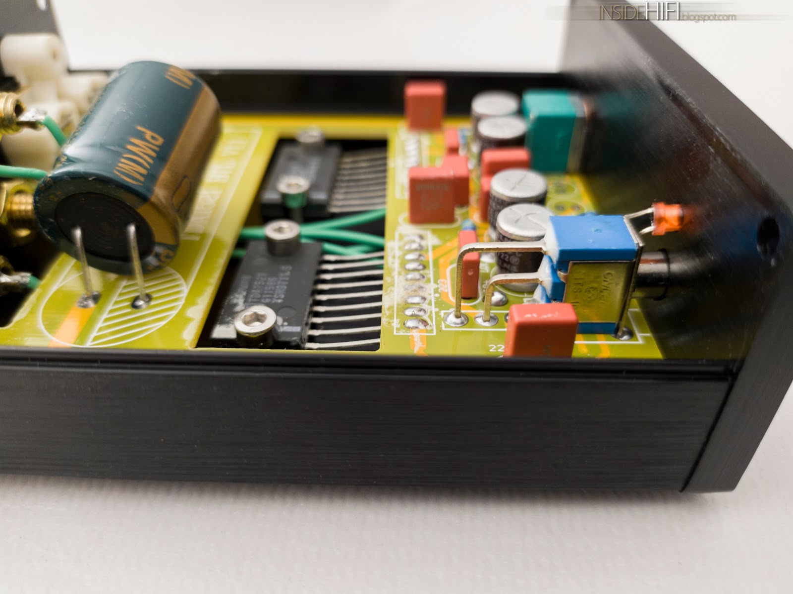 Inside Hi-Fi: Nobsound TDA1521 amplifier