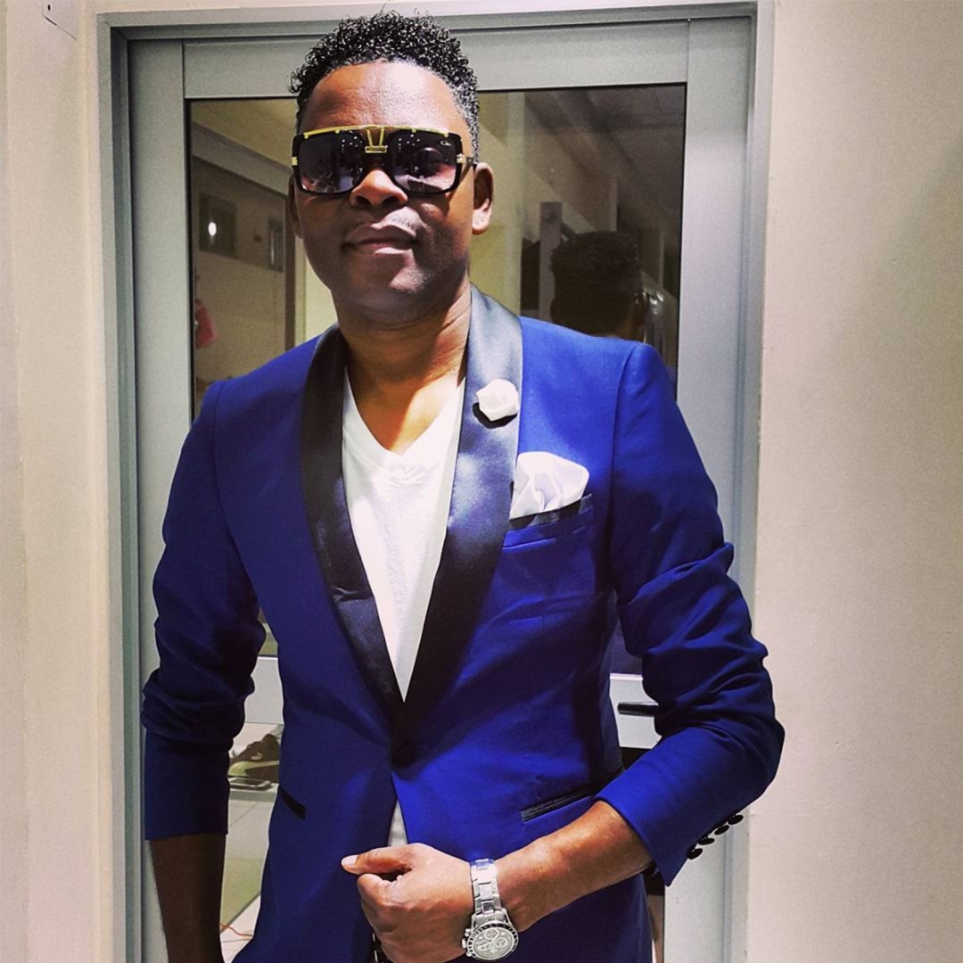 Biografia de MC Roger