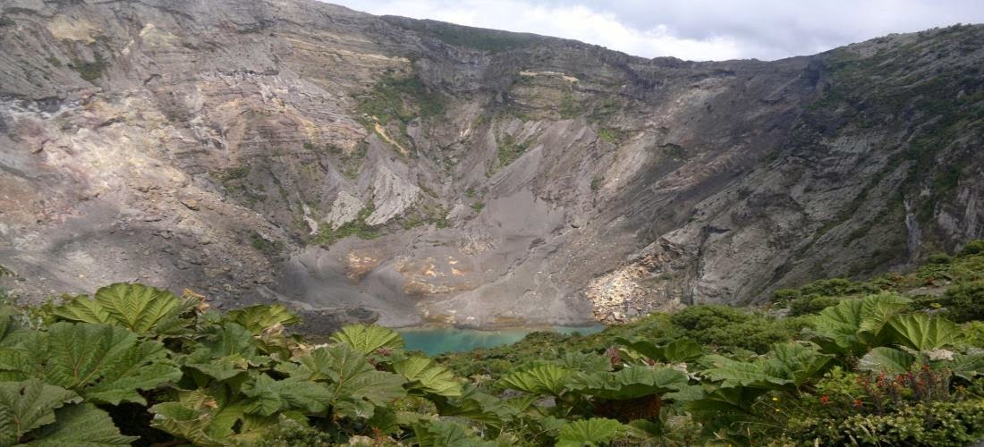 One day trips Costa Rica : Irazu Volcano National Park