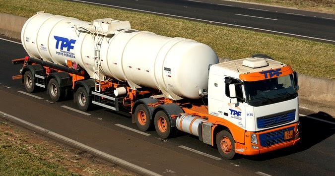 Portal Caminhões e Carretas - A parada online do caminhoneiro