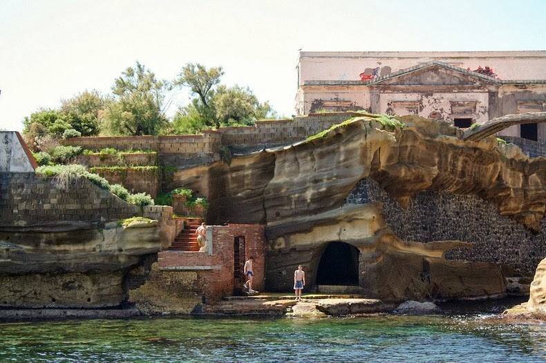 Gaiola Island, Naples, Italy - Most Amazing and Beautiful - Amaziful