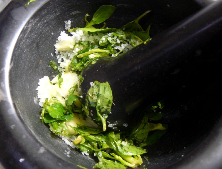 Outras Comidas: Açorda de Poejos com Ovos (Poejada)