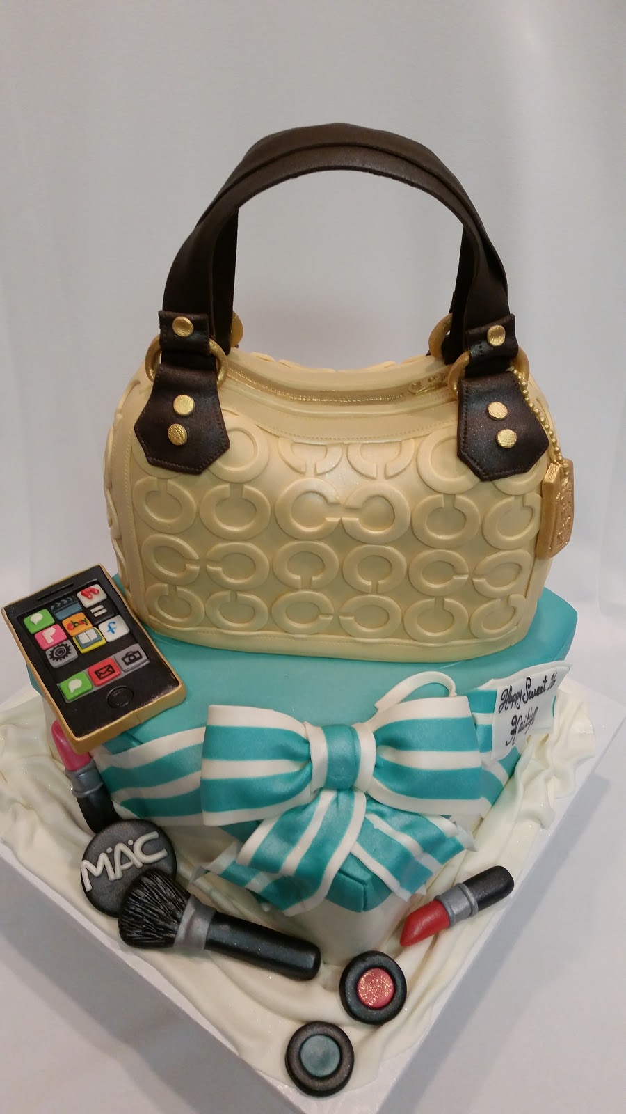 MyMoniCakes: Coach handbag replica with gift box