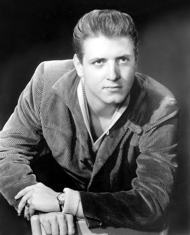 The Rock 'n' Roll Legend: 40 Old Pics of Eddie Cochran in the 1950s ...