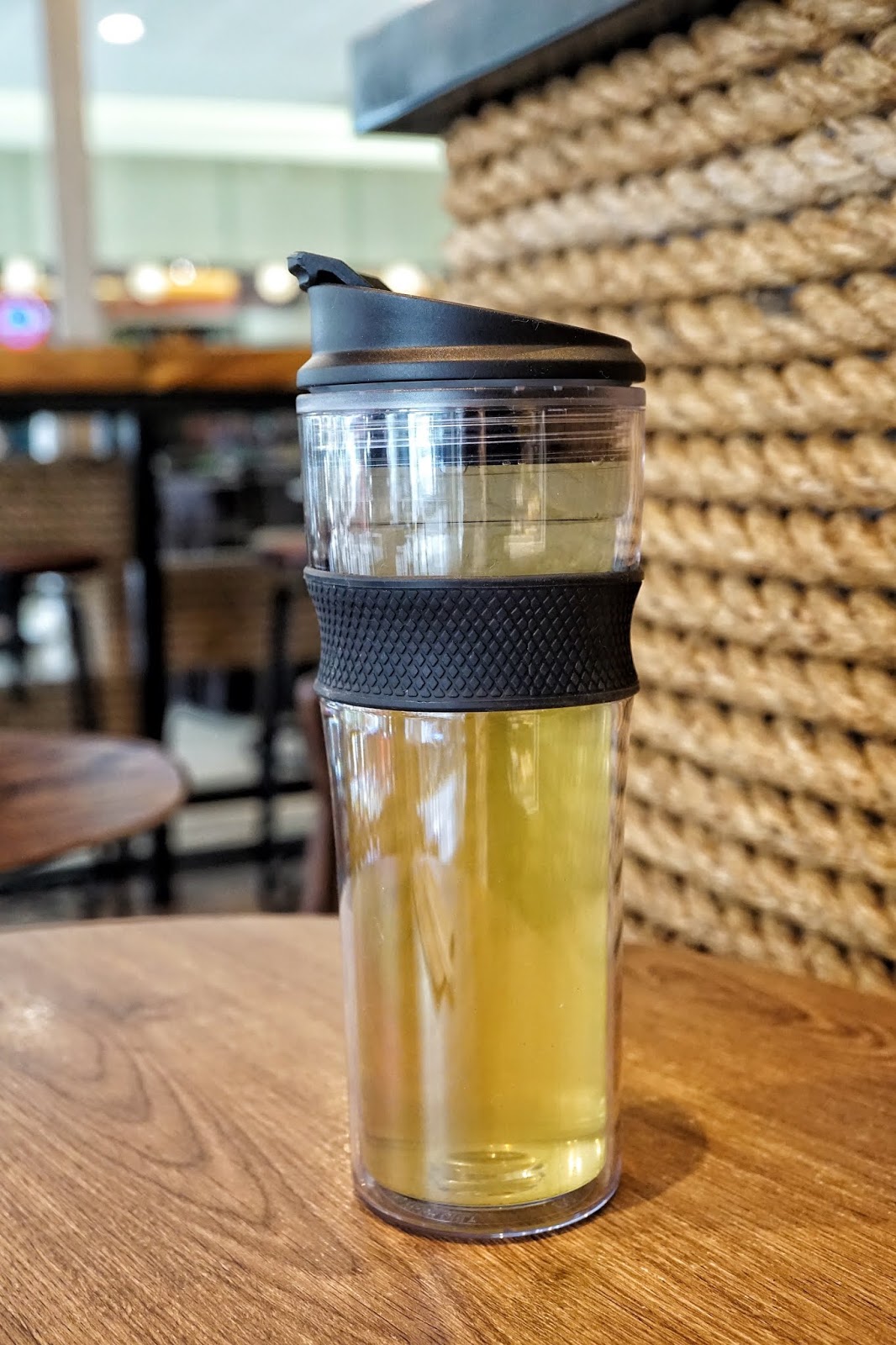 What Mary Loves: The Coffee Bean & Tea Leaf launches Genmaicha Iced Tea