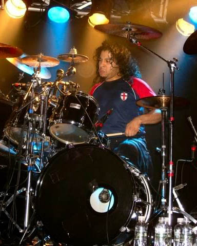 Zona Rock Dan Metal : VAN WILLIAMS