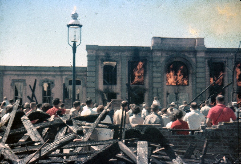 39 Wonderful Color Photos Captured Everyday Life of the United States ...