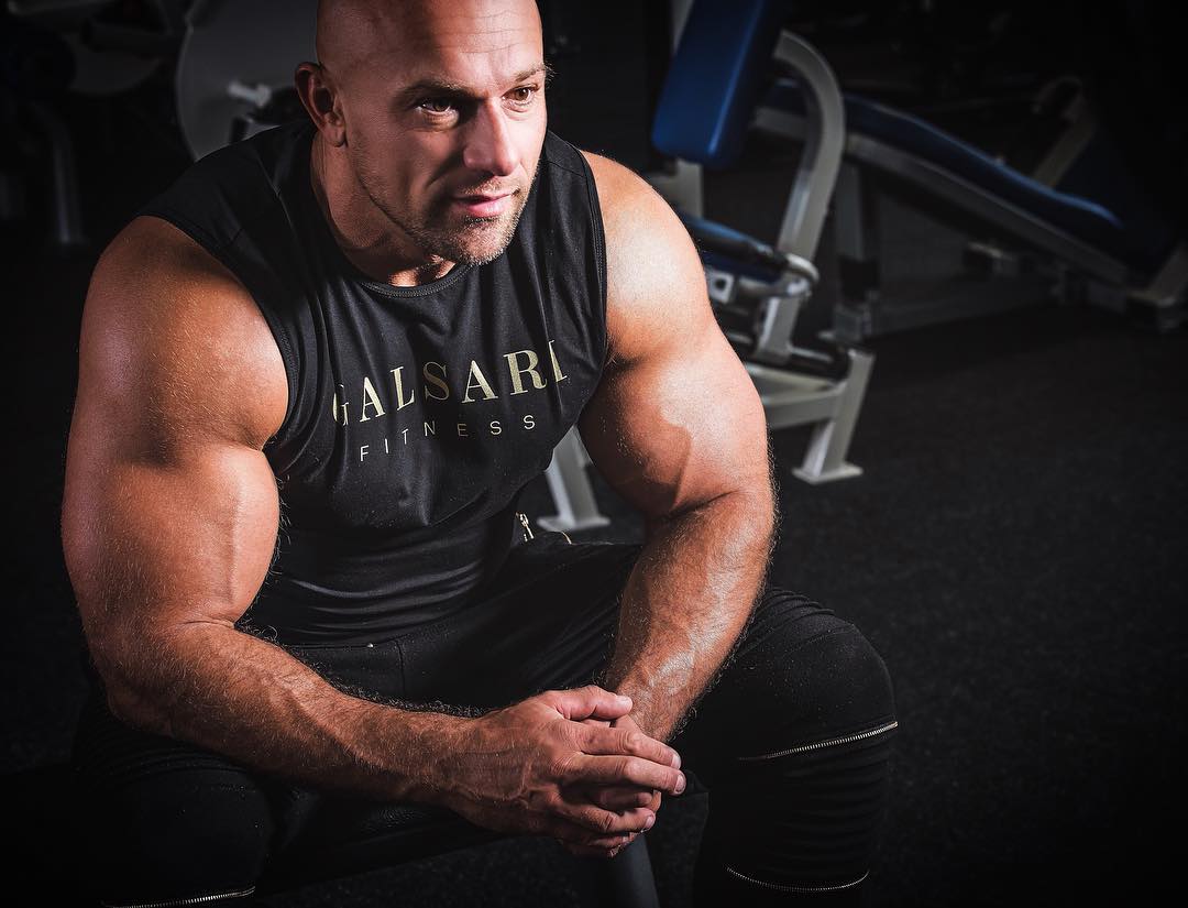 Muscle Lover: Czech strong man Vlastimil Kuzel