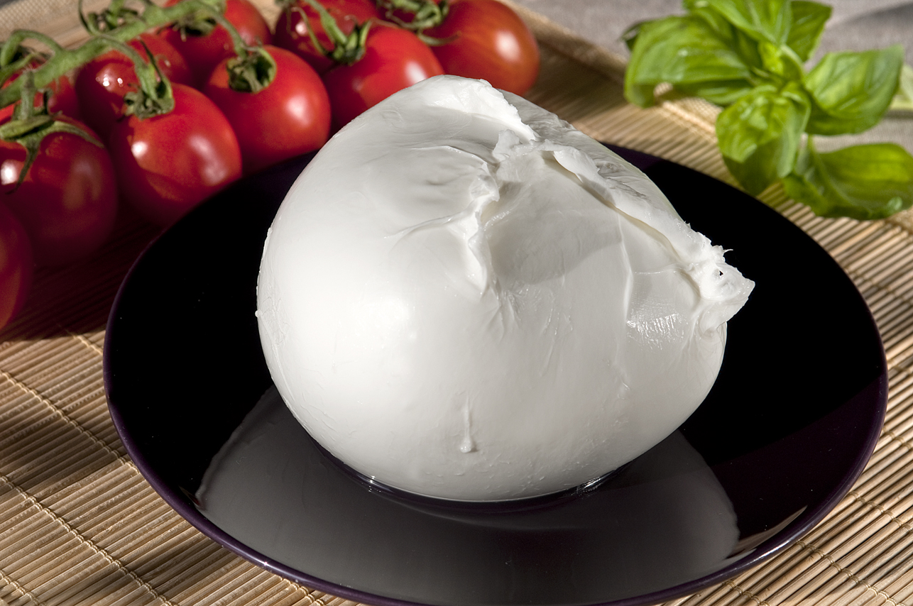 Come conservare la mozzarella di bufala: l'errore da non commettere ...