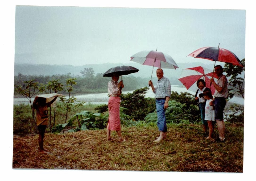 Fabric Paper Thread: Memories Crowd In - Elisabeth Elliot