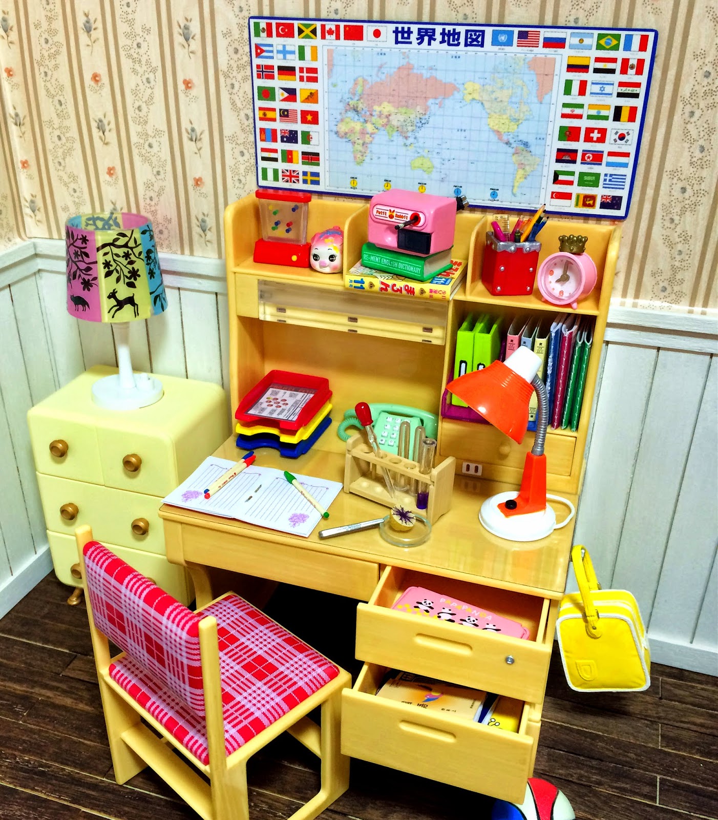 Moonrabbit_ly's Miniature World: Re-ment Desk