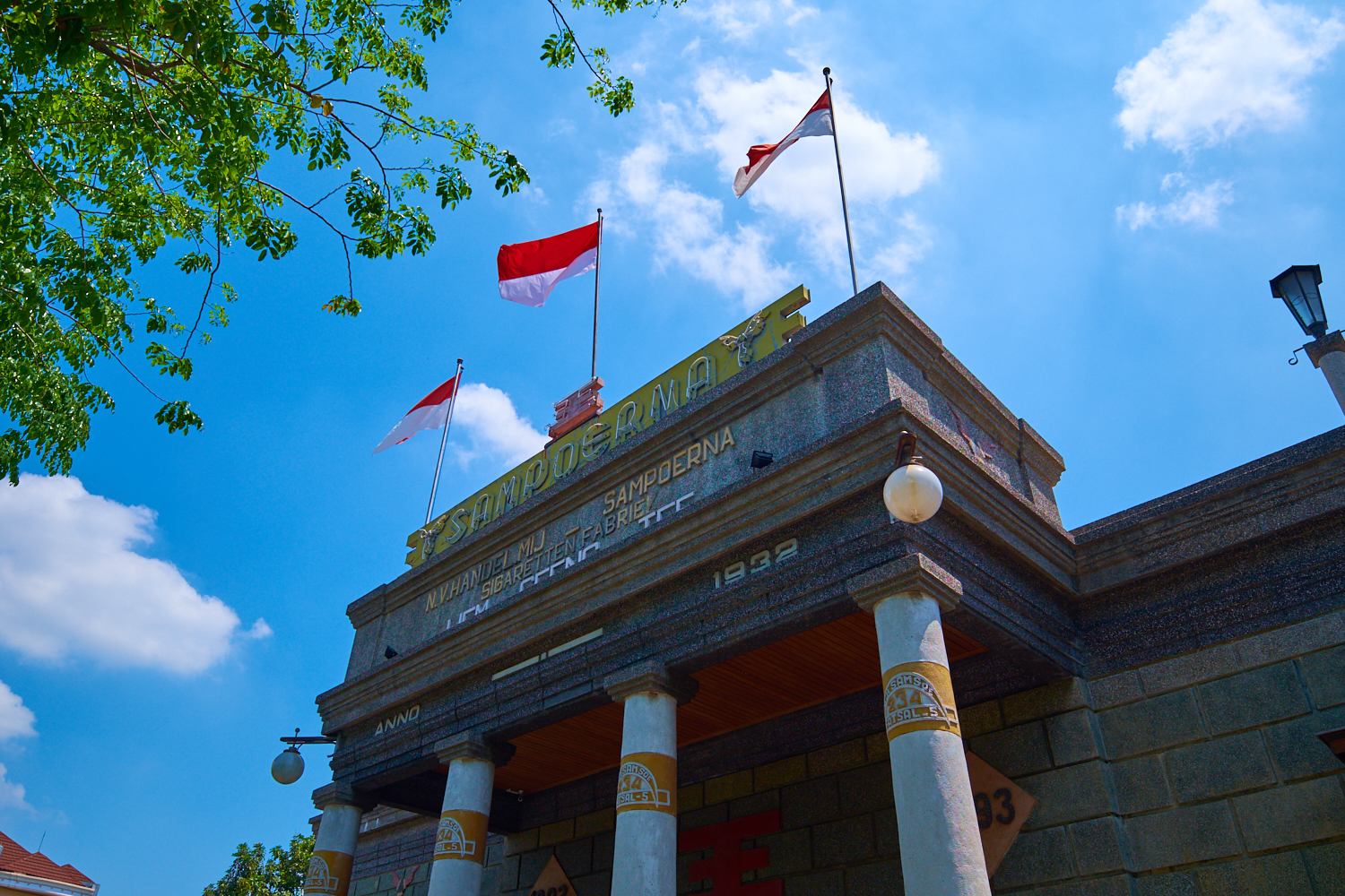 Hello Talalay: The Smokey House Of Sampoerna