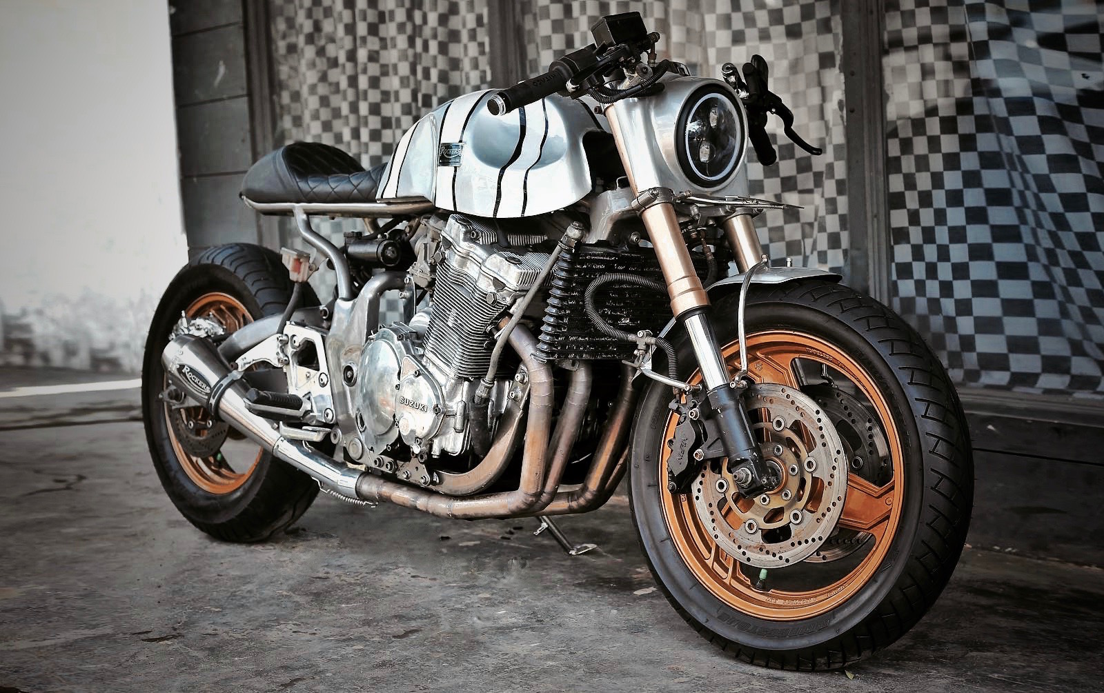 Oldschool Gixxer - Inazuma café racer
