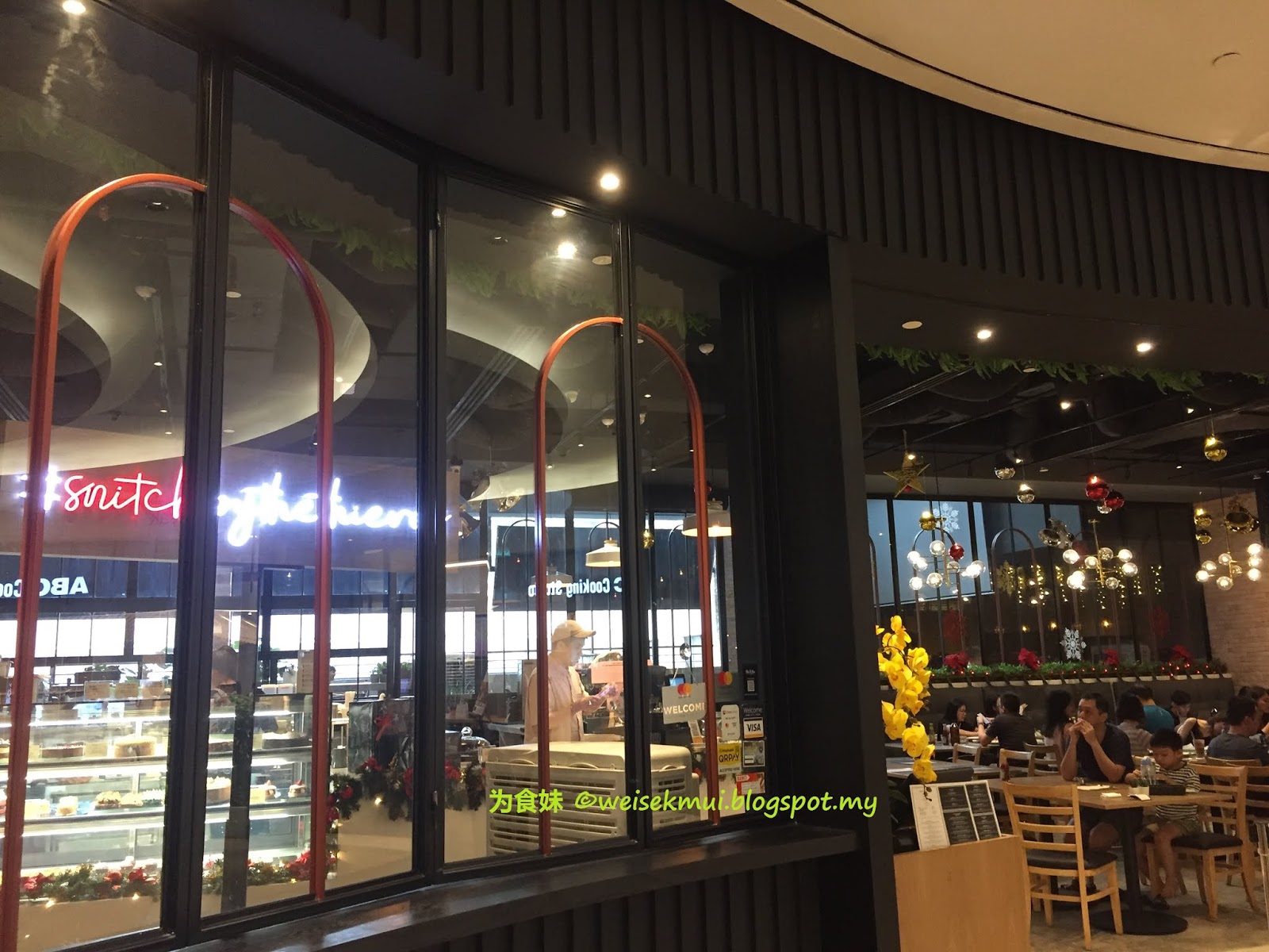 WeiSekMui: Snitch By The Thieves @ Mid Valley The Gardens, KL