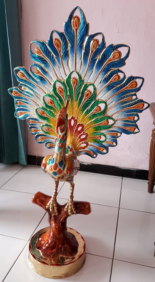 Patung Burung Merak - Toko Kerajinan Tembaga dan Kuningan Bondowoso