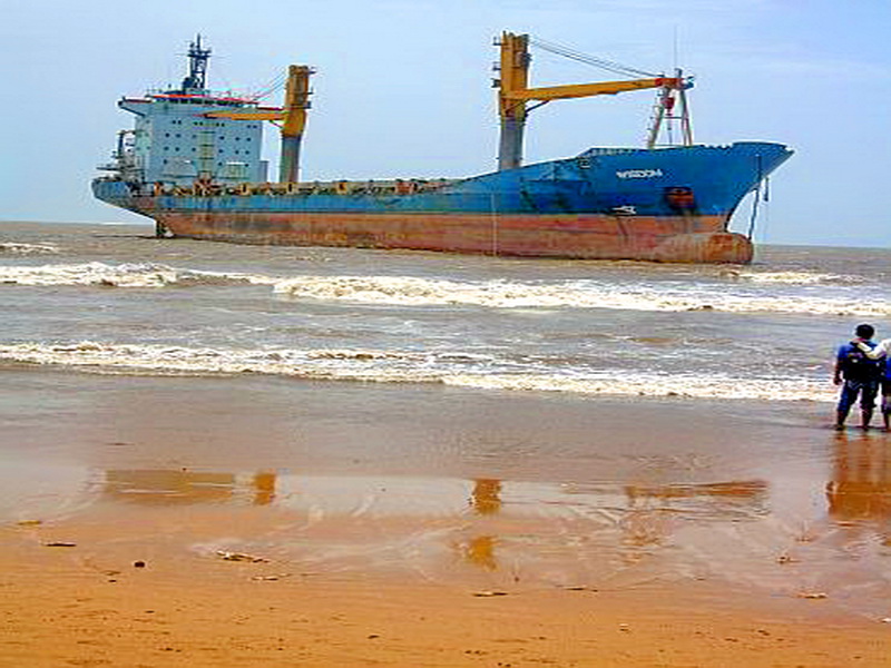 Kotadiya Mubarak Personal Blog: A major tourist attraction at Juhu ...