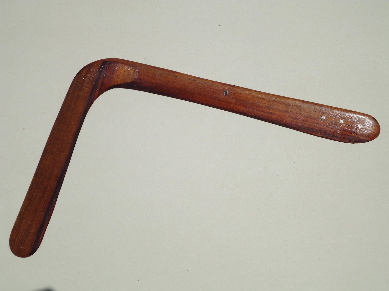 Boomerang, Búmeran, Búmerang