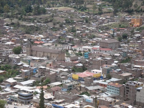 LAARQUITECTURA: ANDAHUAYLAS VISITADA / ARMANDO ARTEAGA