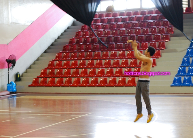 Hot Titans: Sam Concepcion I Cosmo Bachelor Centerfold 2013