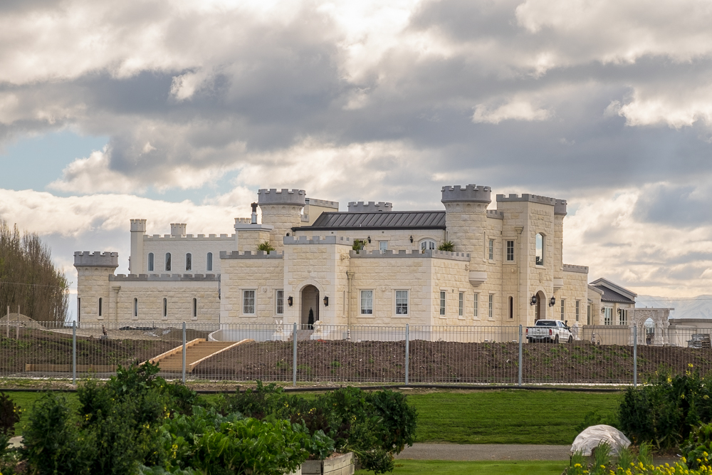 MMPhoto: Riverstone castle